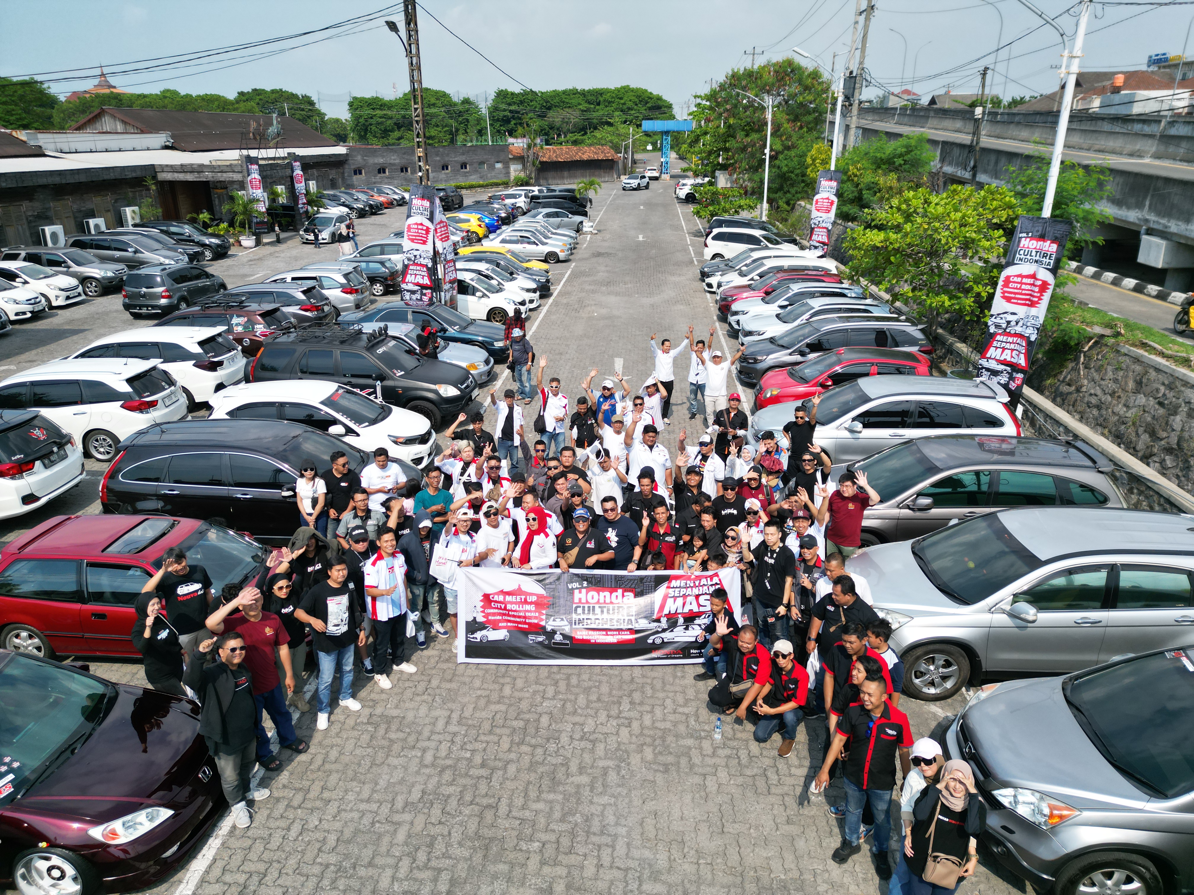 Akhir Pekan Ini, Ratusan Mobil Honda Mer :: Honda Indonesia